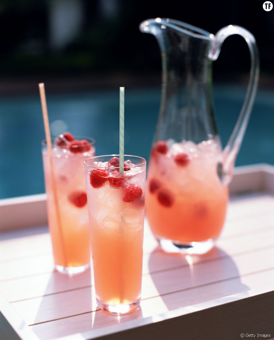 Le punch au champagne, la boisson délicieuse et chic de l'été - Terrafemina