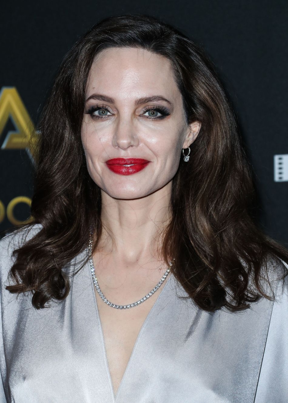 Conflit israelo-palestinien : Angelina Jolie prend position : le ...
