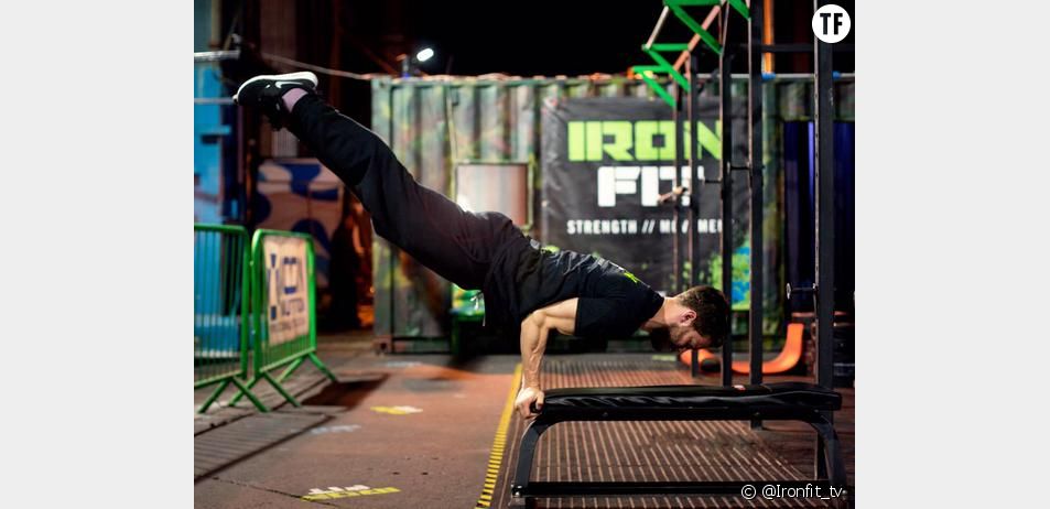 Jamie Dornan : en plein entraînement à la gym pour entretenir son corps ...