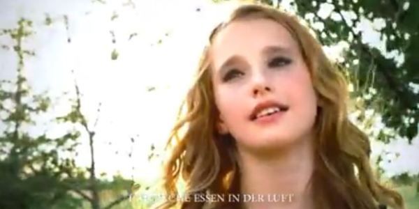 Alison Gold : la nouvelle Rebecca Black avec sa chanson ‘Chinese Food ...