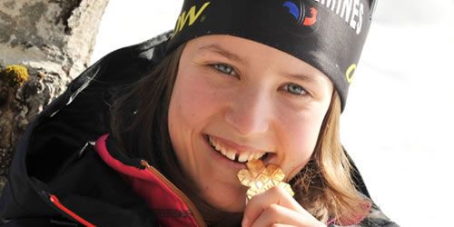 Coline Mattel première médaillée de saut à ski - Terrafemina