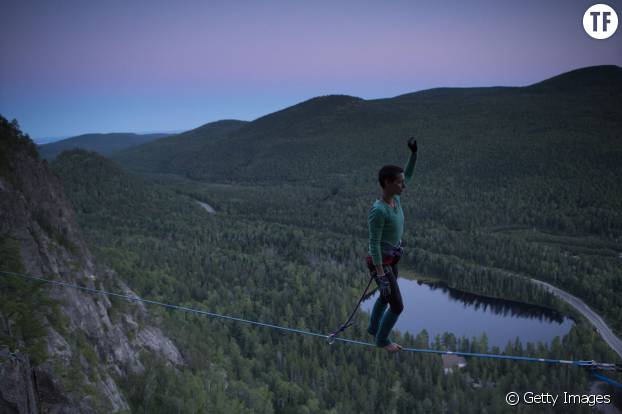 La slackline : le sport de l'été qui tonifie le corps et l'esprit ...