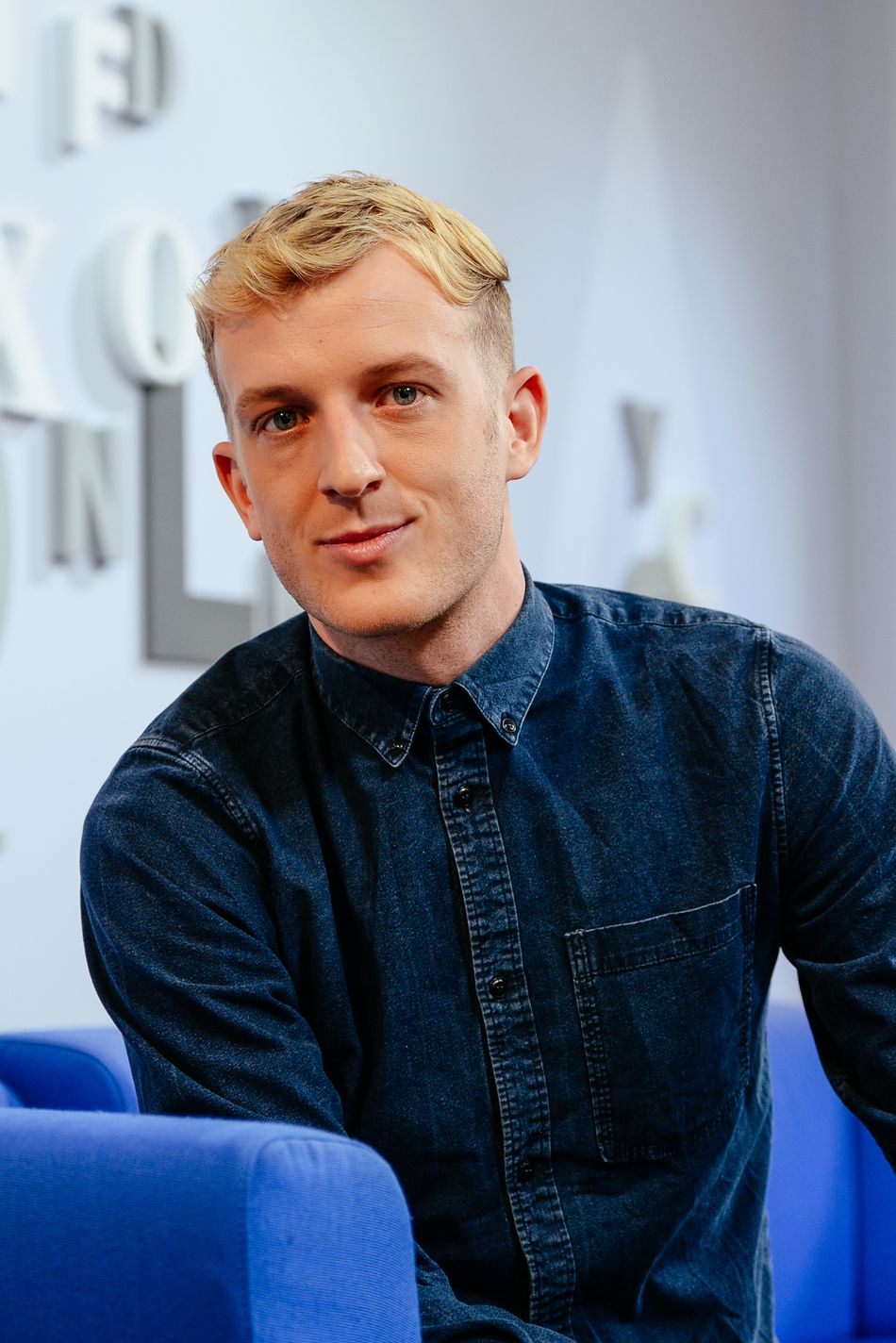 Monique s'évade : Edouard Louis parle très bien des violences ...