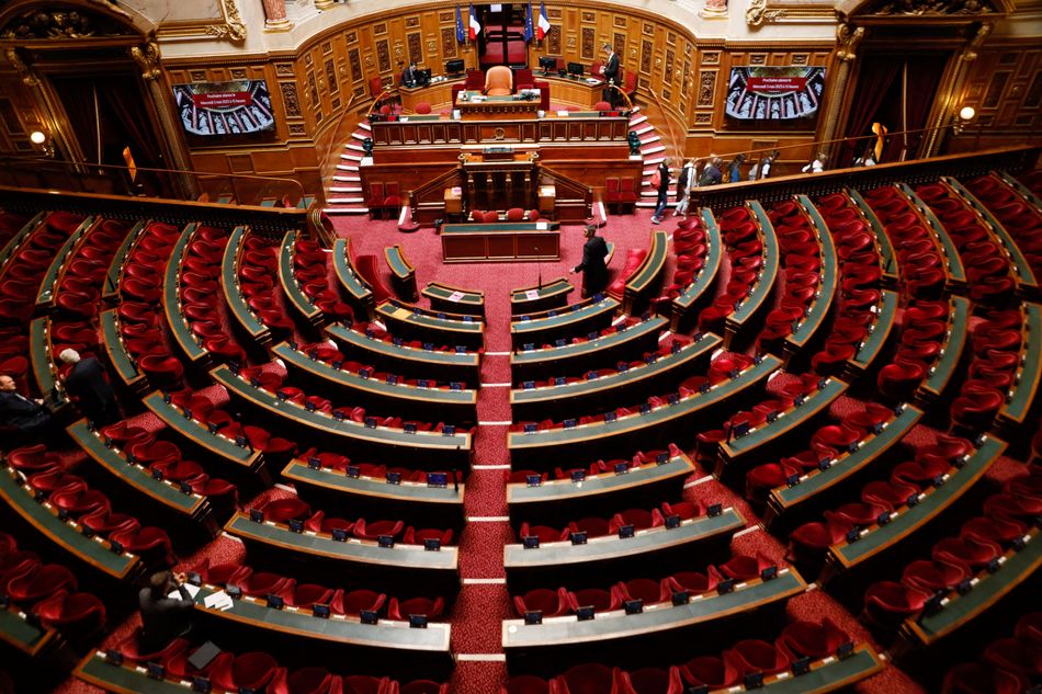 Le Sénat veut carrément interdire l'écriture inclusive (oui, rien que ...
