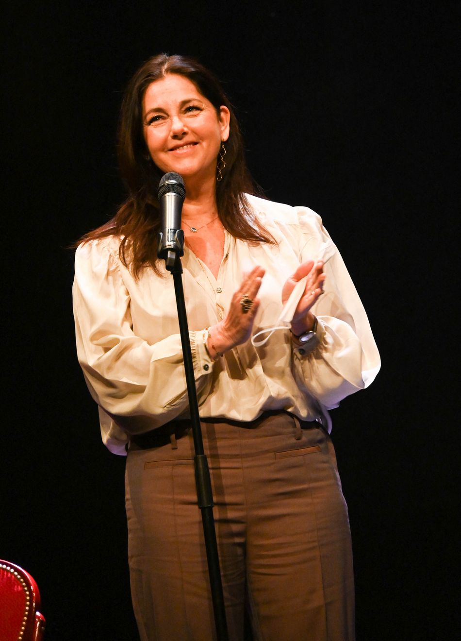 Nuit des Molières 2024 : Christiana Reali sacrée pour la pièce de ...