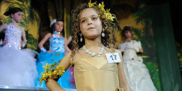 Mini-miss : la fin de concours "pervers et traumatisants" - Terrafemina