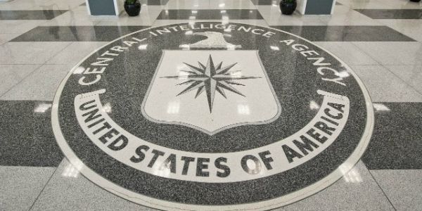 CIA : ouverture de comptes Twitter et Facebook officiels - Terrafemina