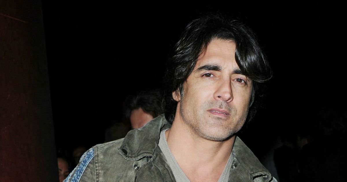 Grégory Basso (Greg le millionnaire) s'offre une boite de nuit ...