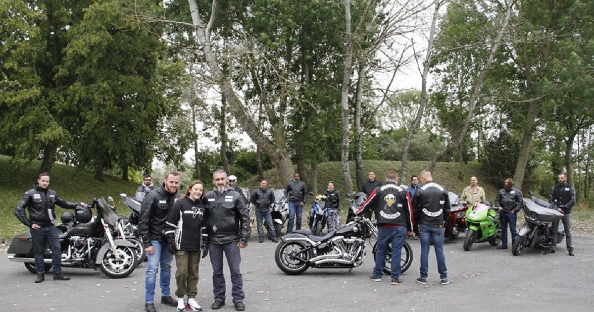 Cette bande de motards escorte les enfants victime de harcèlement ...
