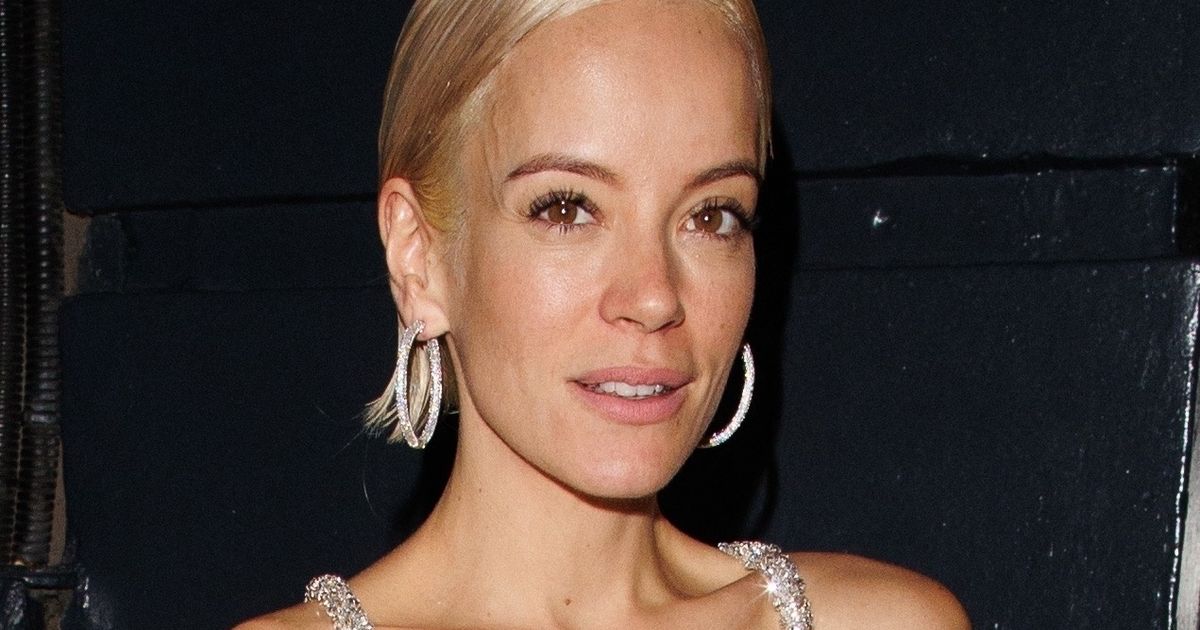 Poses en lingerie à 40 ans, "photos de pieds sur OnlyFans" : Lily Allen ...