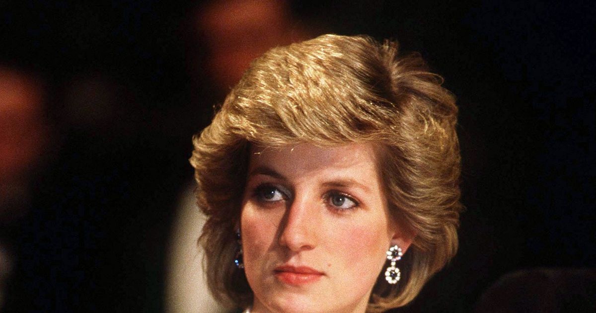 "Décolletés profonds", "robes trop courtes" : Lady Di s'est vue ...