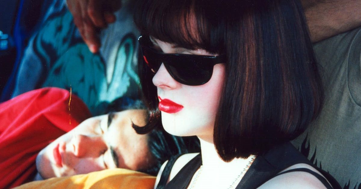 "Queer, trash, féministe" : le film le plus culte de Rose McGowan, porte-parole de #MeToo, est ...
